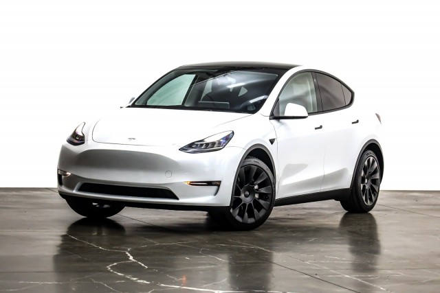 2021 tesla model y standard range plus store