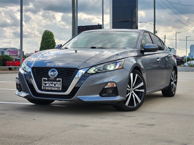 Pre-Owned 2019 Nissan Altima 2.5 Platinum 4D Sedan in Houston #W39599A ...