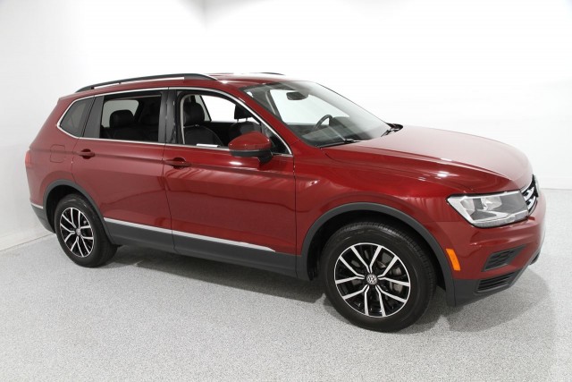 Pre-Owned 2021 Volkswagen Tiguan 2.0T SE Sport Utility #CM8221A | Classic Auto Group