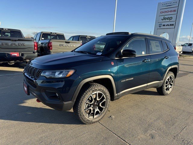 New 2026 Jeep Compass Trailhawk Sport Utility in Ankeny #S26079 | Dewey ...