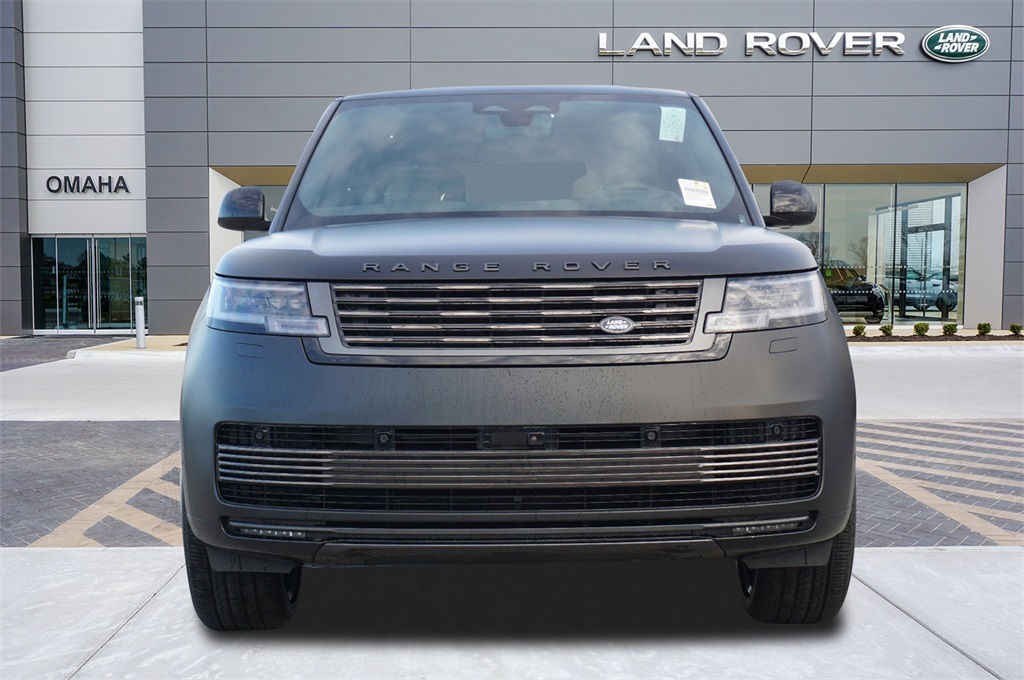 New 2025 Land Rover Range Rover SV SUV in Omaha #X03165 | Land Rover Omaha
