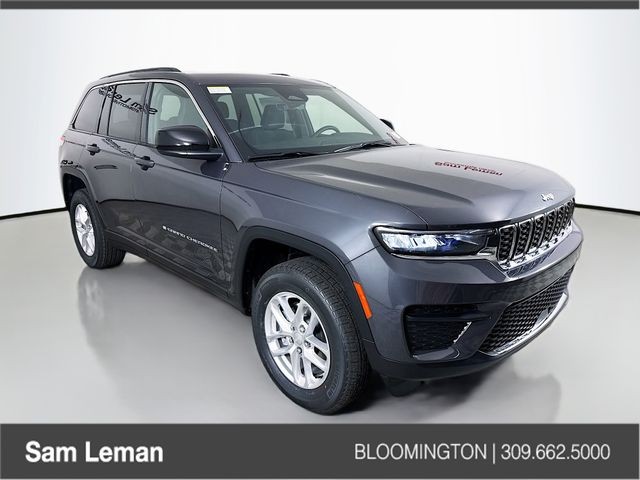 New 2025 Jeep Grand Cherokee Laredo 4D Sport Utility in Central IL #J25218 | Sam Leman ...
