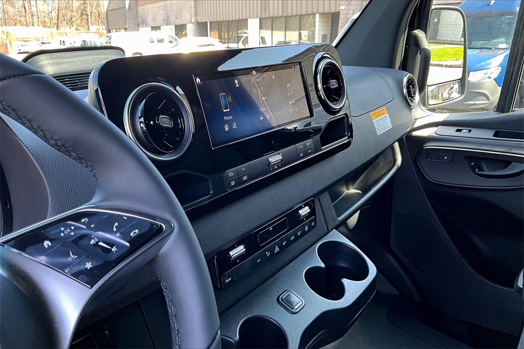 New 2025 Mercedes-Benz Sprinter 3500 Cargo 170 WB 3D Extended Cargo Van ...