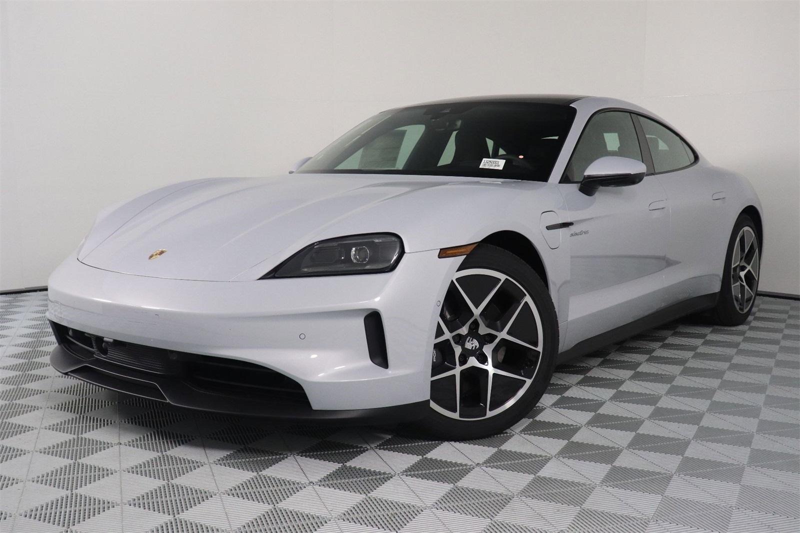 Porsche Lease Specials in Pasadena, CA | Rusnak/Pasadena