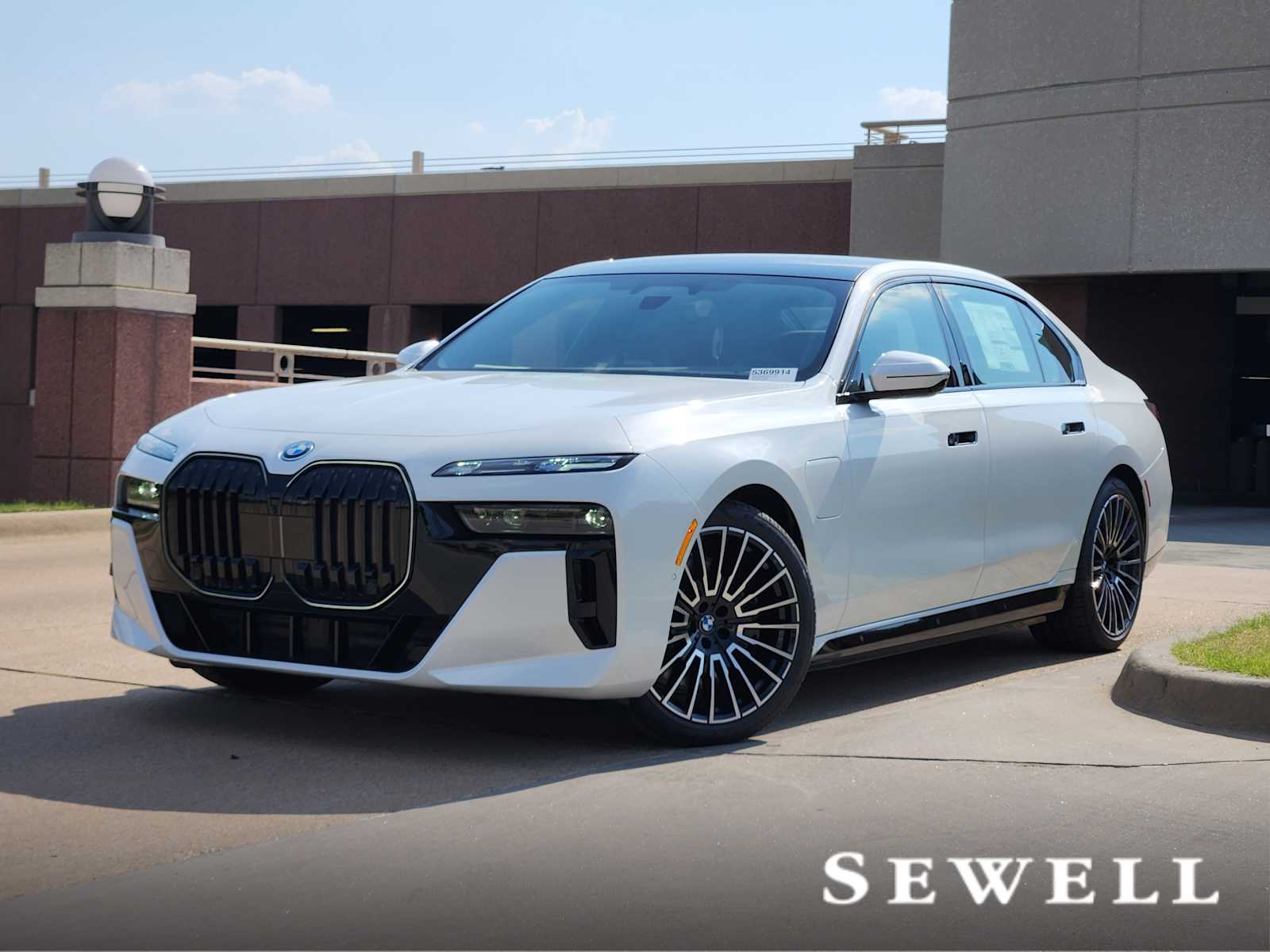 New 2026 BMW 750e xDrive 750e xDrive Sedan in Plano #5369914 | Sewell ...