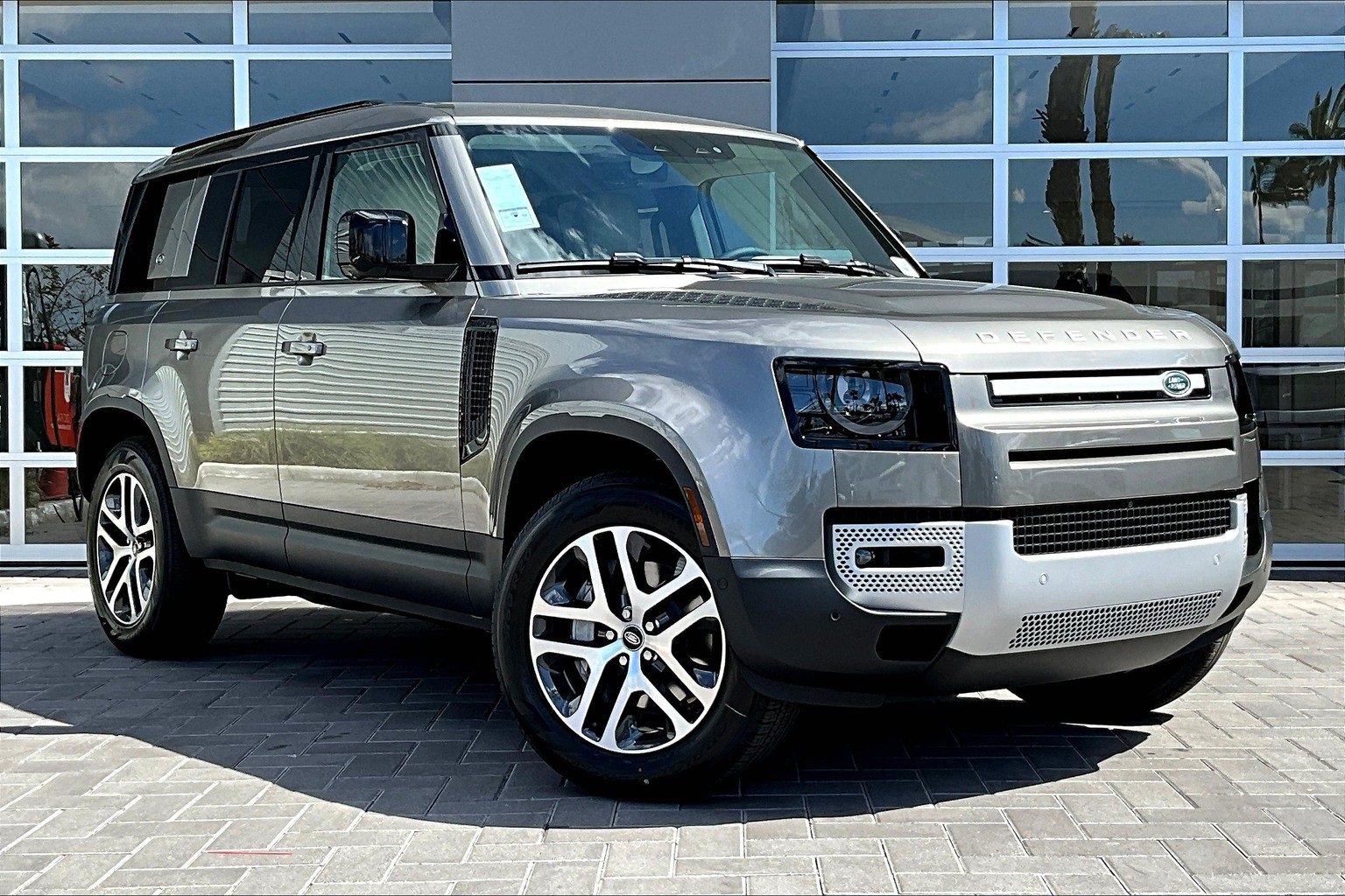 New Land Rover Special Offers | Land Rover Riverside