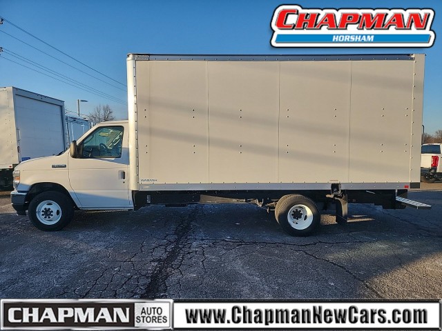 New 2024 Ford Econoline Cutaway E-450 DRW E-450 in Horsham #H240096 ...