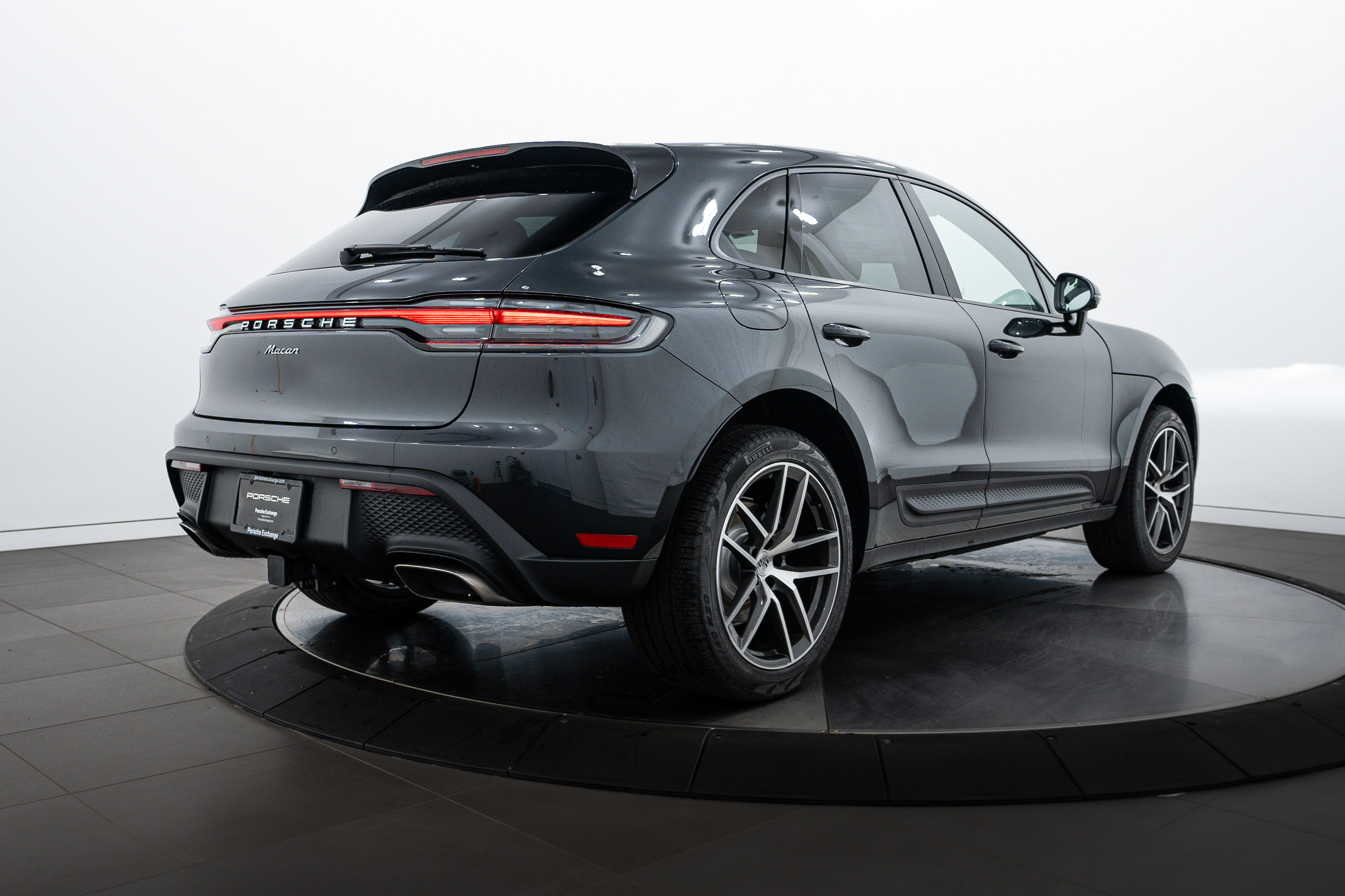 New 2025 Porsche Macan Base Sport Utility in Highland Park #P250760 ...