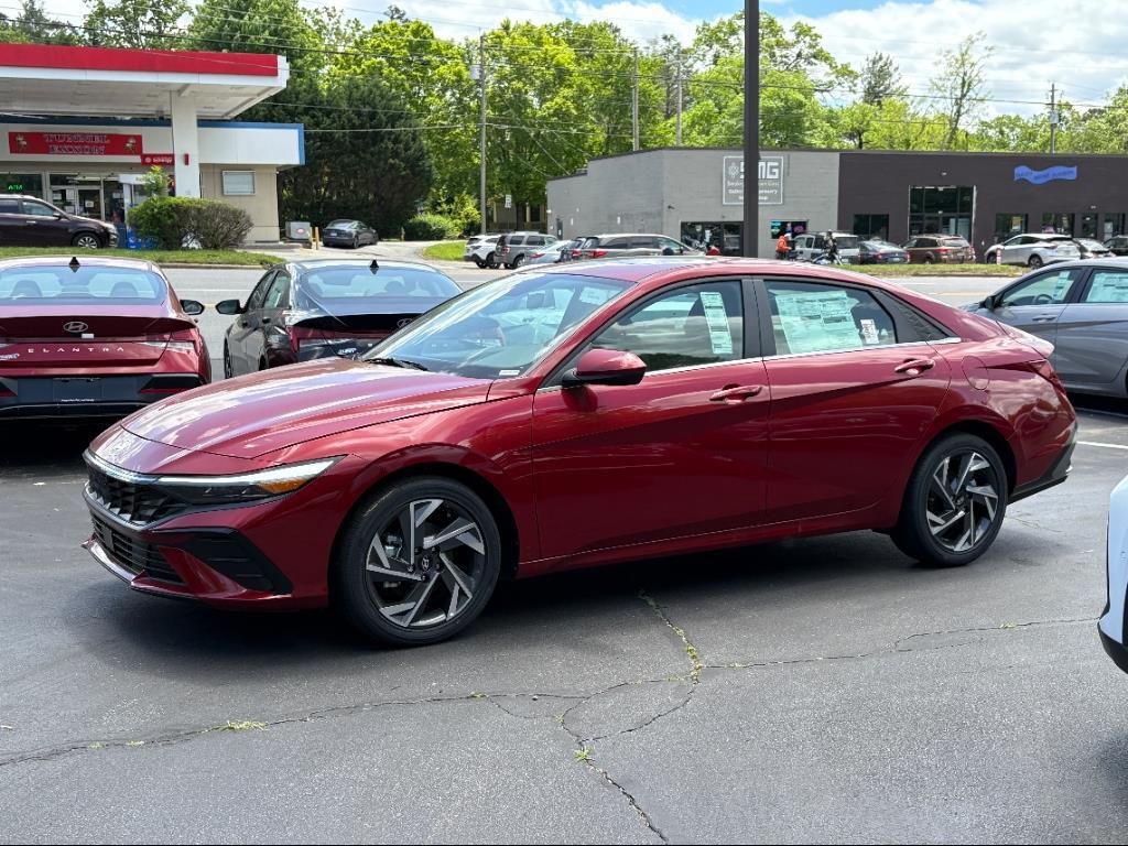 New 2025 Hyundai ELANTRA SEL Convenience SEL Convenience 4dr Sedan in ...
