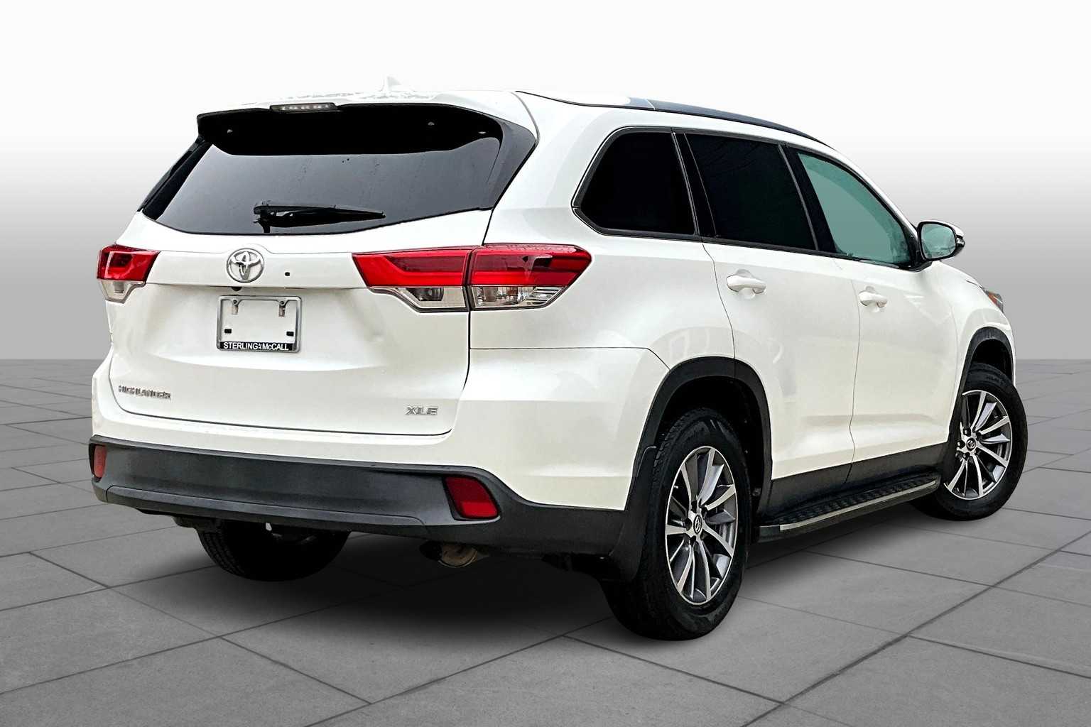 Pre-Owned 2019 Toyota Highlander XLE 4 Door SUV in Houston #KS325904 ...