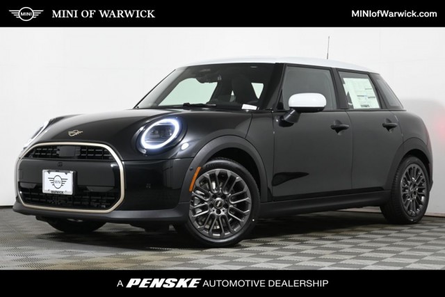 New 2025 MINI Hardtop 4 Door Iconic Sportshatch in Warwick #G7642 ...