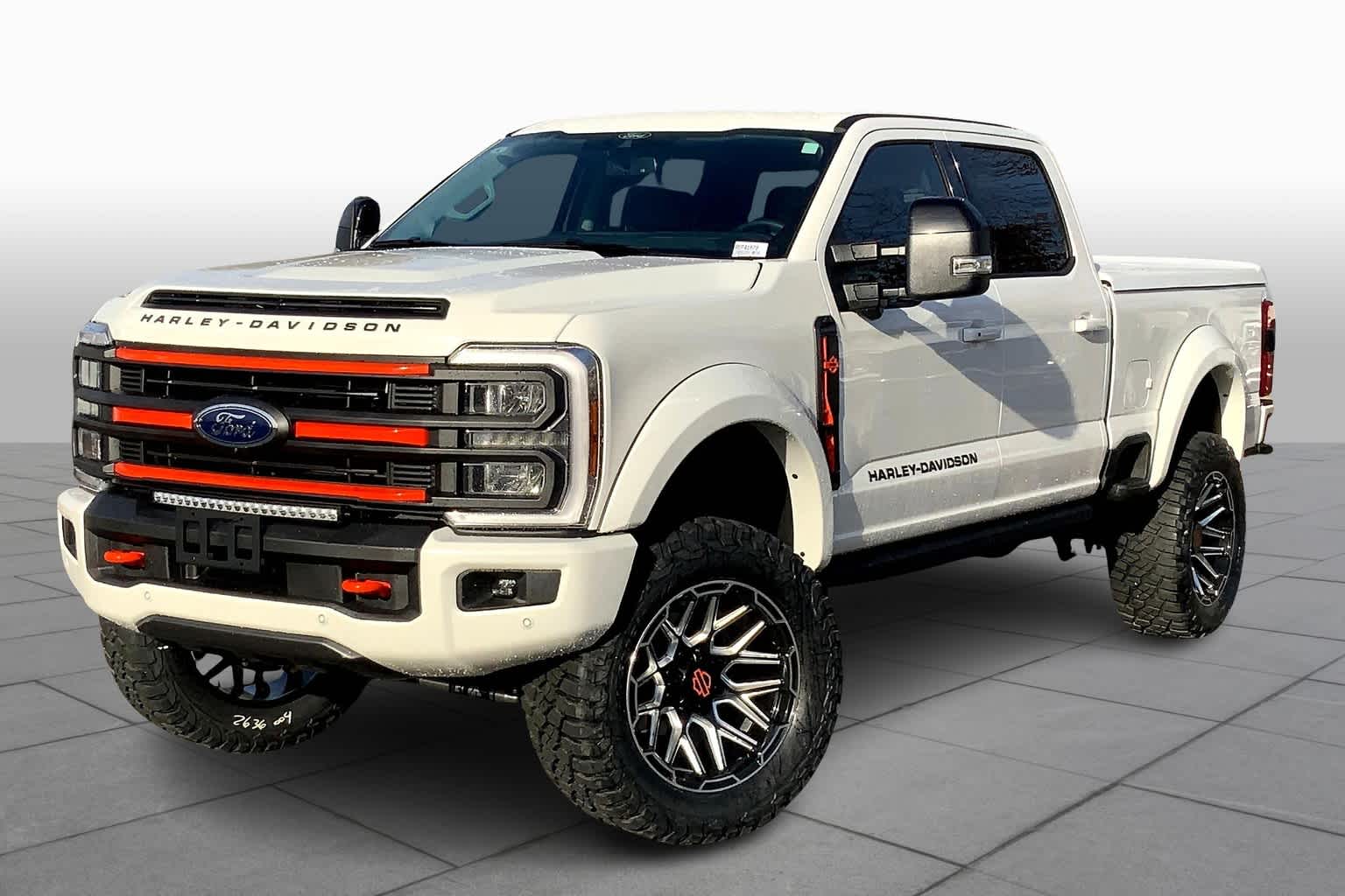 New 2024 Ford Super Duty F-250® LARIAT Crew Cab in Kennesaw #REF41872 ...