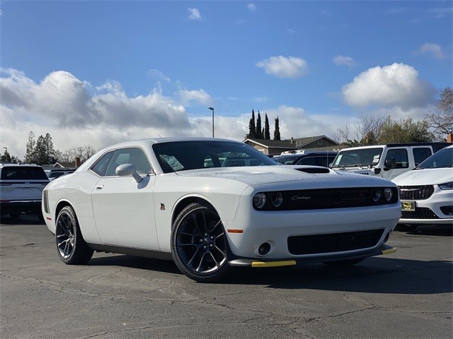 2022 Dodge Challenger Hellcat White