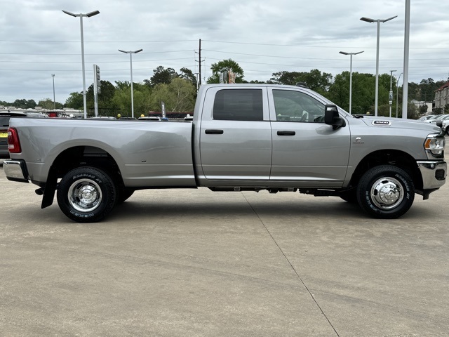 New 2024 RAM 3500 Tradesman Crew Cab in Cleveland #242056 | Martin ...