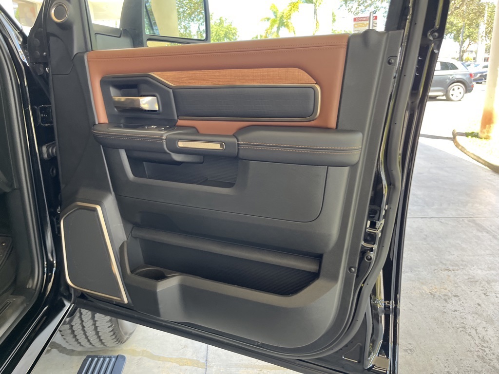 New 2024 RAM 2500 Longhorn Crew Cab in Davie #U4T112816 | University ...