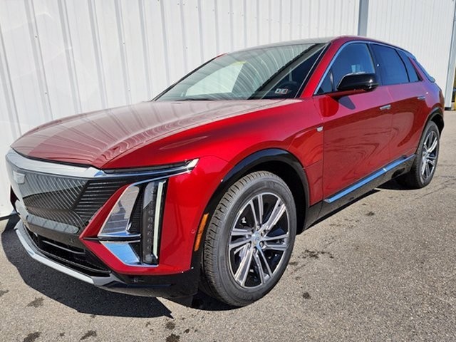 New 2024 Cadillac LYRIQ Luxury 1 SUV in Dubois #E24DG406 | Spitzer Autoworld DuBois Cadillac