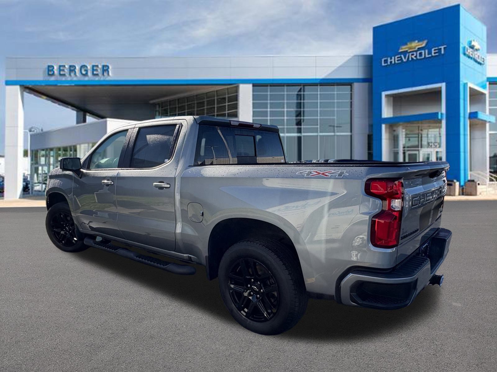 Pre-Owned 2023 Chevrolet Silverado 1500 RST Crew Cab in Grand Rapids ...