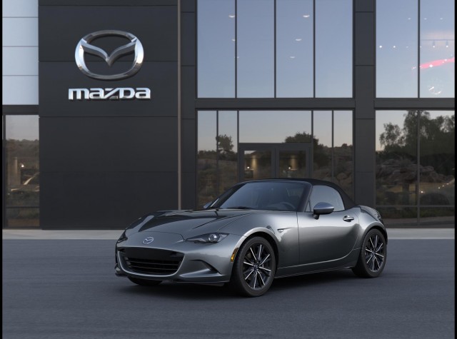 New 2025 Mazda MX-5 MIATA Grand Touring CONVERTIBLE in Brookfield #250840 | Hall Mazda of Brookfield