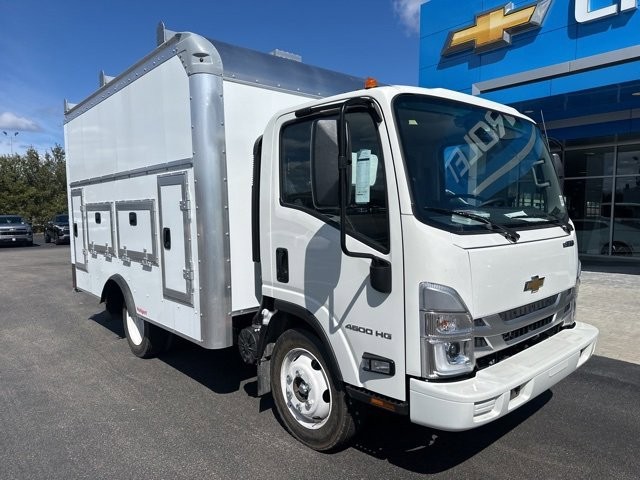 New 2024 Chevrolet Low Cab Forward 4500 2WD Reg Cab 109 Regular Cab in ...
