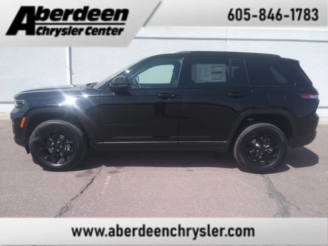New 2025 Jeep Grand Cherokee Altitude X Utility for Sale #59726 | Aberdeen Chrysler Center