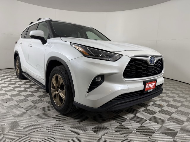 Certified Pre-Owned 2022 Toyota Highlander Hybrid Bronze Edition 4D ...