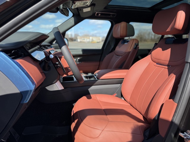 New 2025 LAND ROVER Range Rover SV Signature Suite SUV in Hartford ...