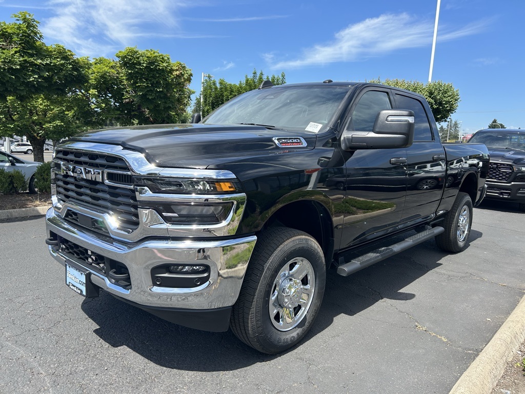 New 2025 RAM 2500 Tradesman Crew Cab in Milwaukie #D1125160 | Ron Tonkin Chrysler Jeep Dodge Ram ...