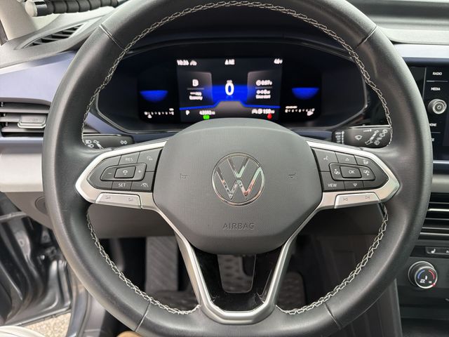 Pre-Owned 2022 Volkswagen Taos 1.5T SE 4D Sport Utility in Cleveland ...