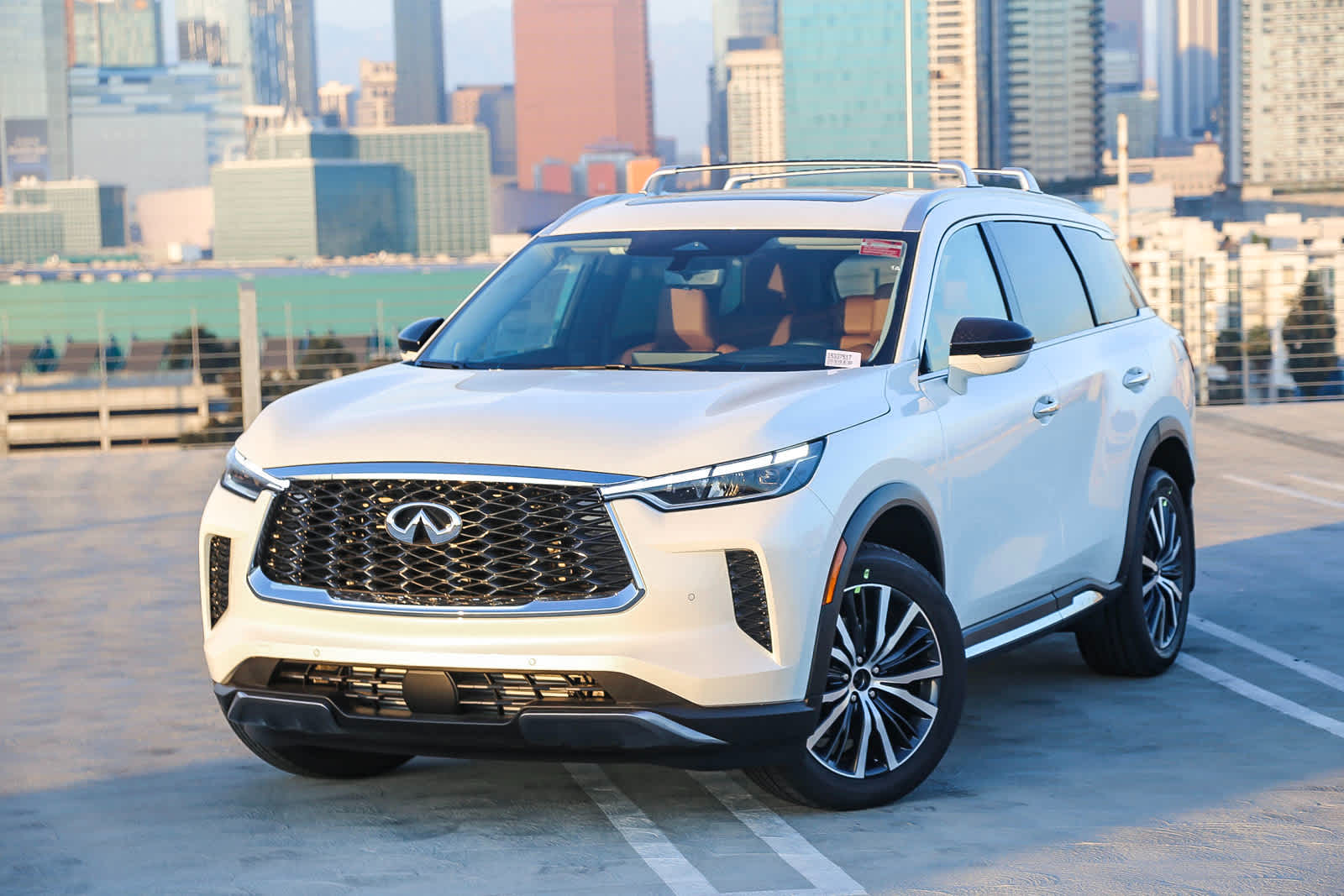 New 2025 INFINITI QX60 SENSORY AWD CROSSOVER in Los Angeles #XS20857 | INFINITI of Downtown LA