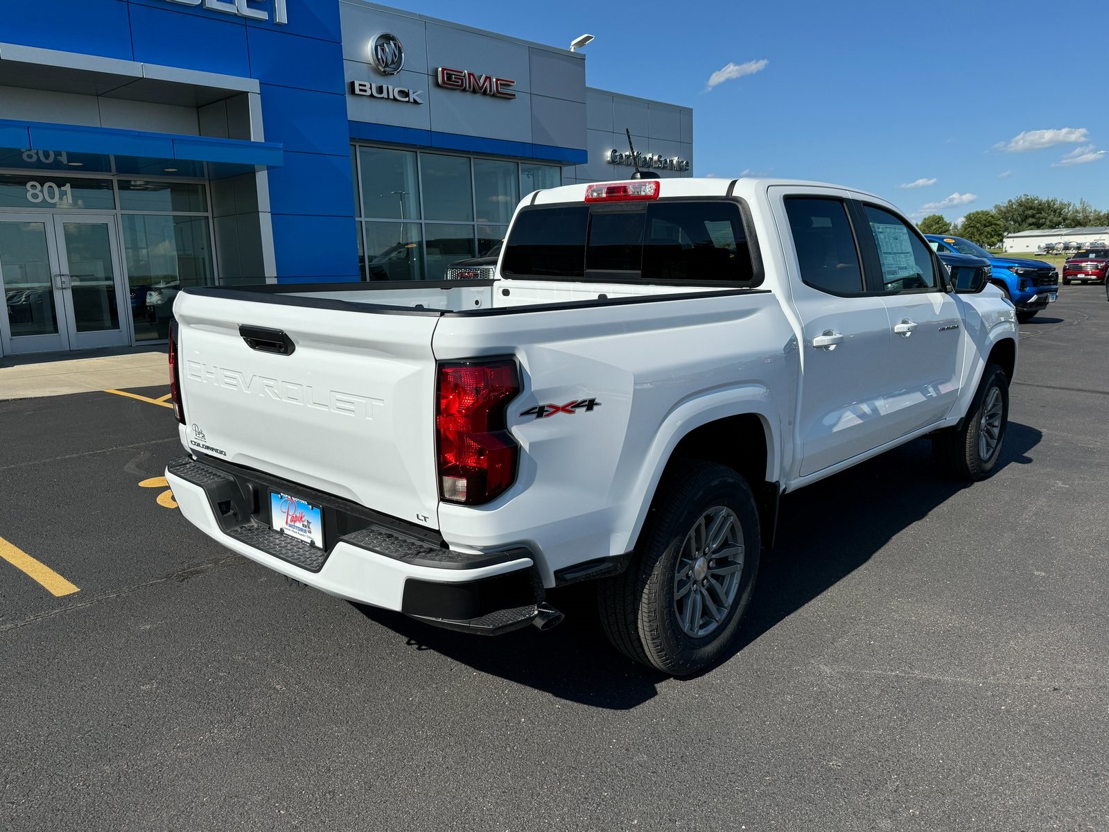 New 2024 Chevrolet Colorado LT 4D Crew Cab in Luverne #179951C | Papik ...