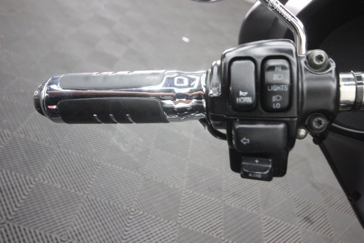 Pre-Owned 2013 Harley-Davidson Electra Glide Classic FLHTC Motorcycle ...