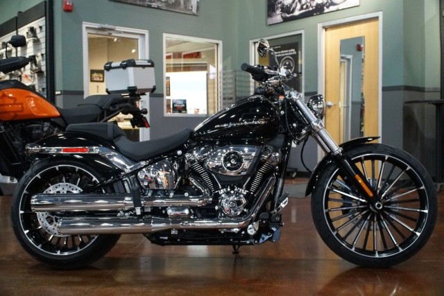 New 2025 Harley-Davidson® Softail FXBR – Breakout in #H25123 | Sid Dillon