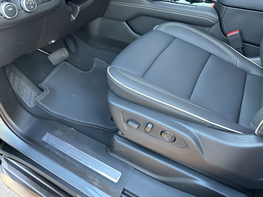 New 2026 GMC Yukon Elevation 4D Sport Utility in Austin #TR205218 ...