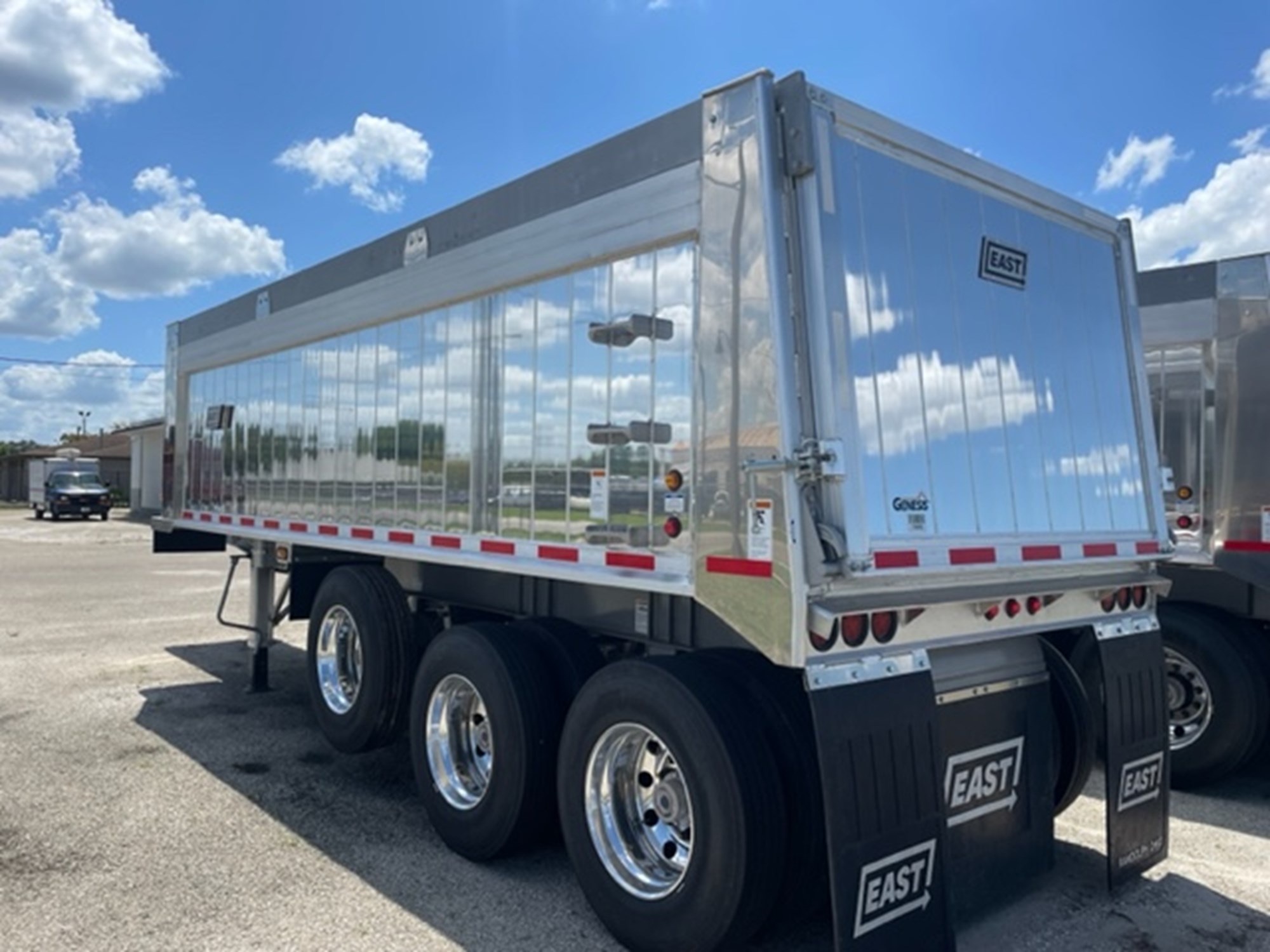 New 2025 EAST TRAILER GENESIS DUMP Dump Trailer for Sale #1000602 ...