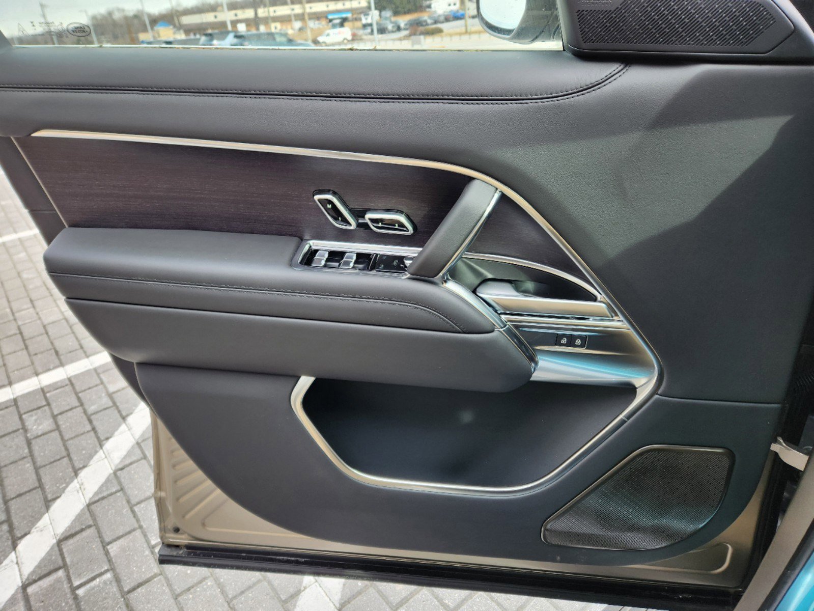 New 2025 Land Rover Range Rover Autobiography SUV in West Chester # ...