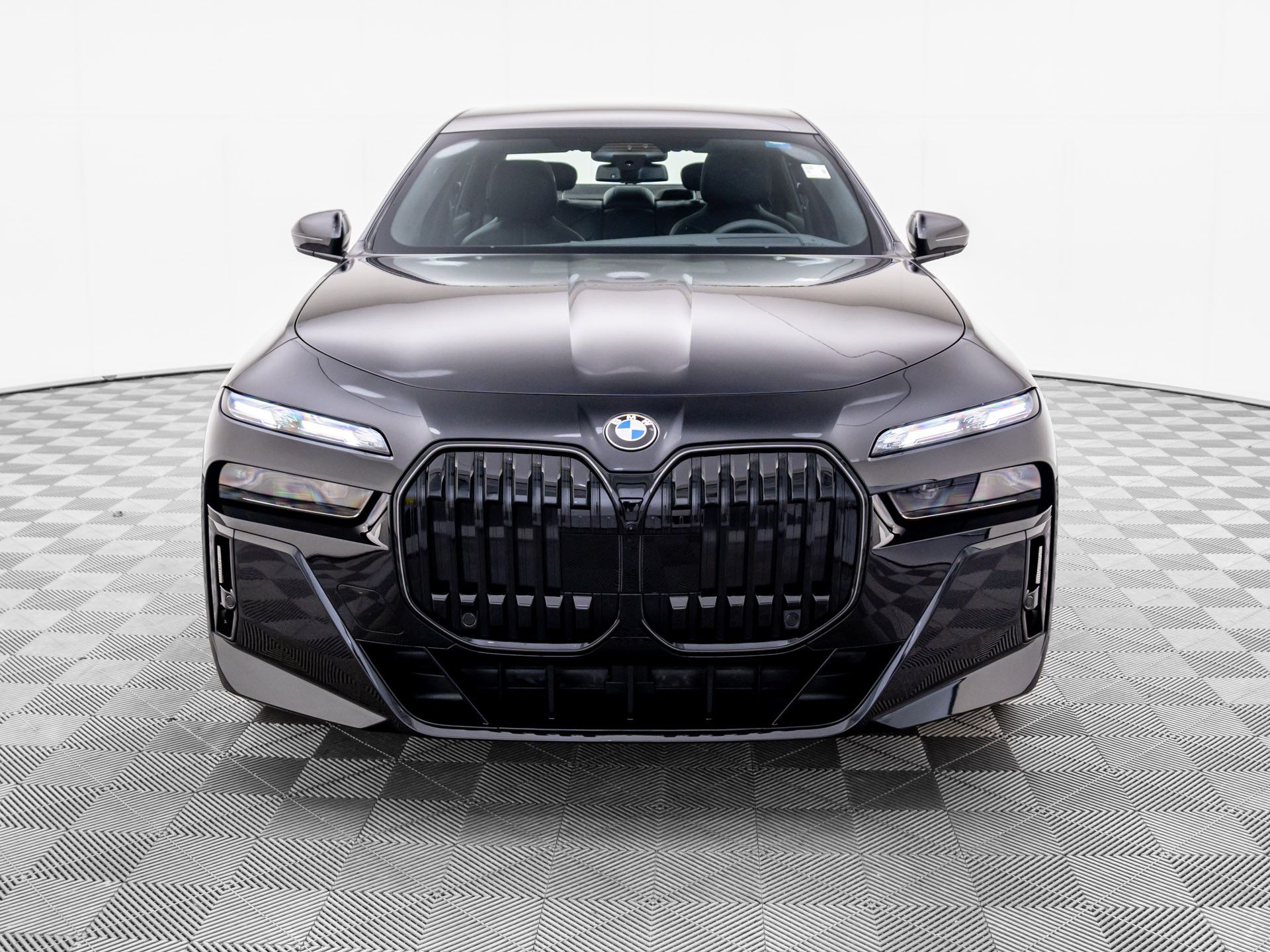 New 2025 BMW 7 Series 760i xDrive Sedan in Barrington #158026 | BMW of ...