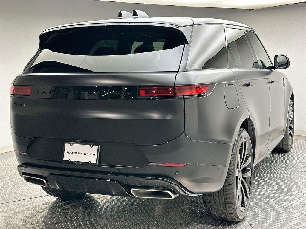 New 2026 Land Rover Range Rover Sport Dynamic SE Sport Utility in ...