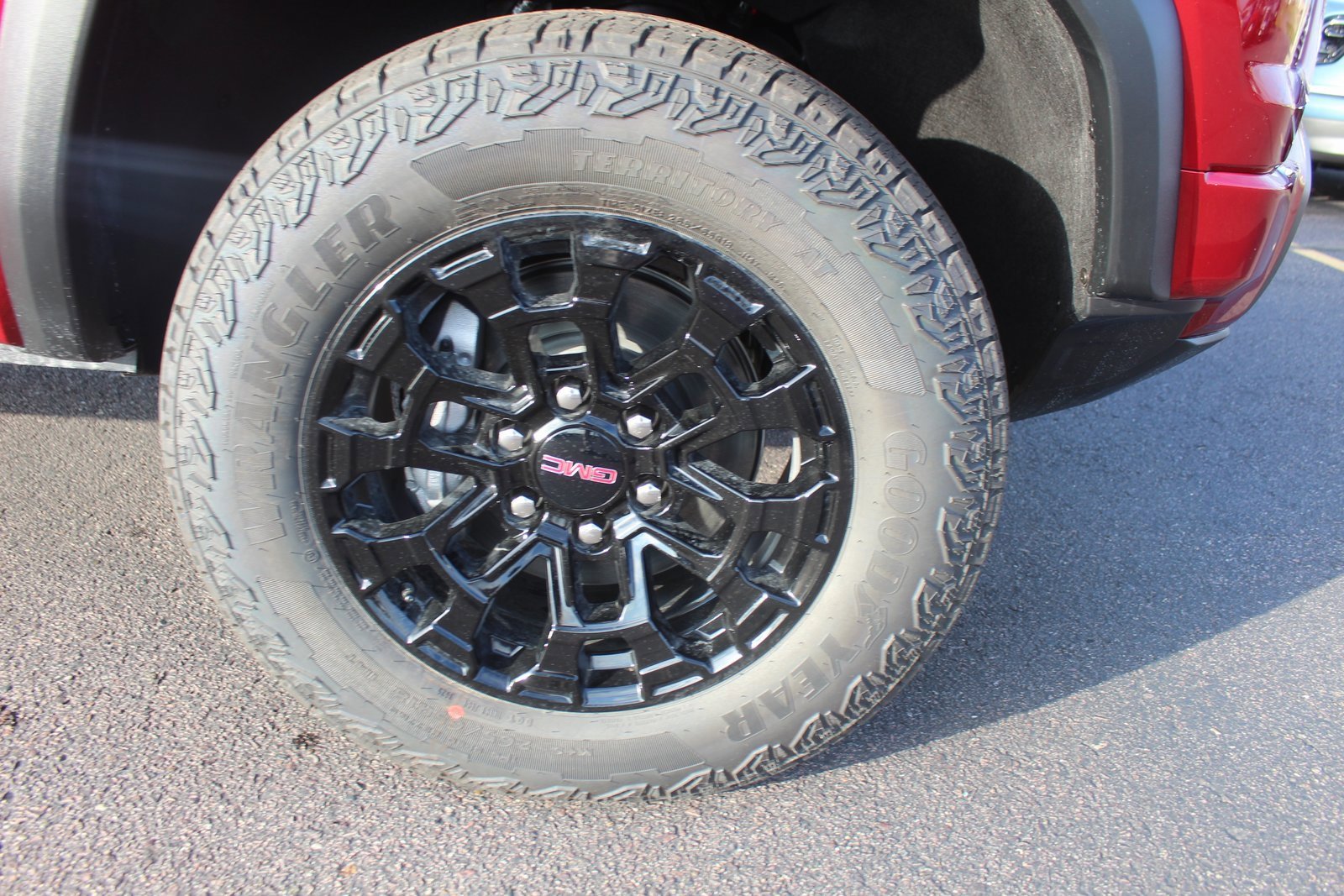 New 2026 GMC Canyon Elevation Crew Cab in Luverne #140581G | Papik Motors