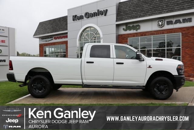 New 2025 RAM 3500 Tradesman Crew Cab in Aurora #R5140 | Ken Ganley ...