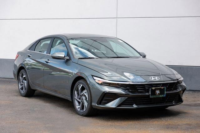 New 2025 Hyundai ELANTRA HYBRID Limited 4D Sedan in Virginia Beach Y309876 Checkered Flag Hyundai World
