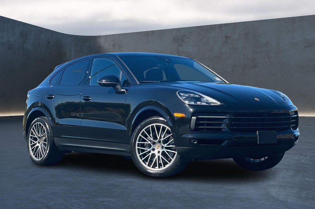 2022 Porsche Cayenne Platinum Edition