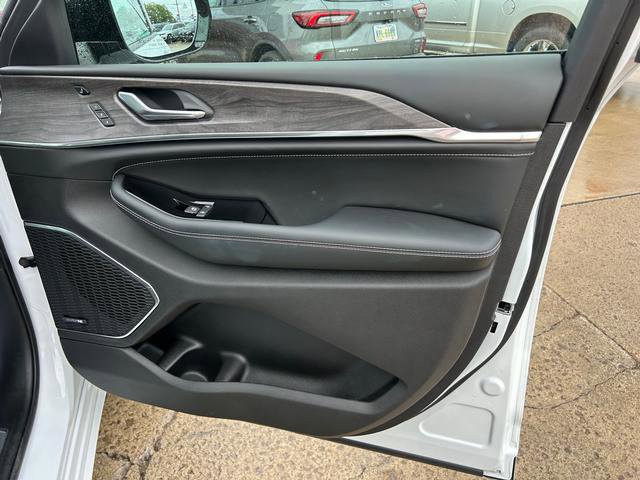 New 2025 Jeep Grand Cherokee L Overland Utility in Waterford #S0056 ...