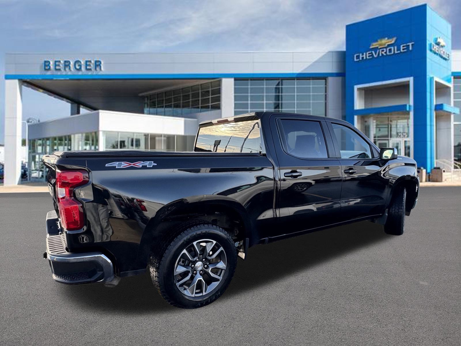 Pre-Owned 2023 Chevrolet Silverado 1500 LT (2FL) Crew Cab in Grand ...