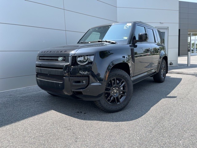 New 2024 Land Rover Defender 110 X-Dynamic SE 4D Sport Utility in # ...