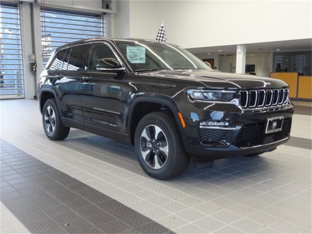 New 2024 Jeep Grand Cherokee Base 4xe 4D Sport Utility in Virginia ...