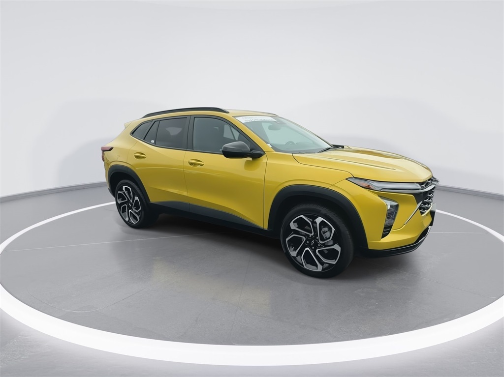 Certified Pre-Owned 2024 Chevrolet Trax 2RS 4D Sport Utility in ...