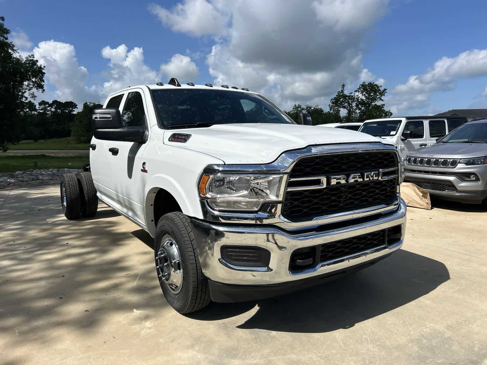 New 2024 RAM 3500 Chassis Cab Tradesman Crew Cab in Opelousas #FL241483 | Sterling Chrysler ...