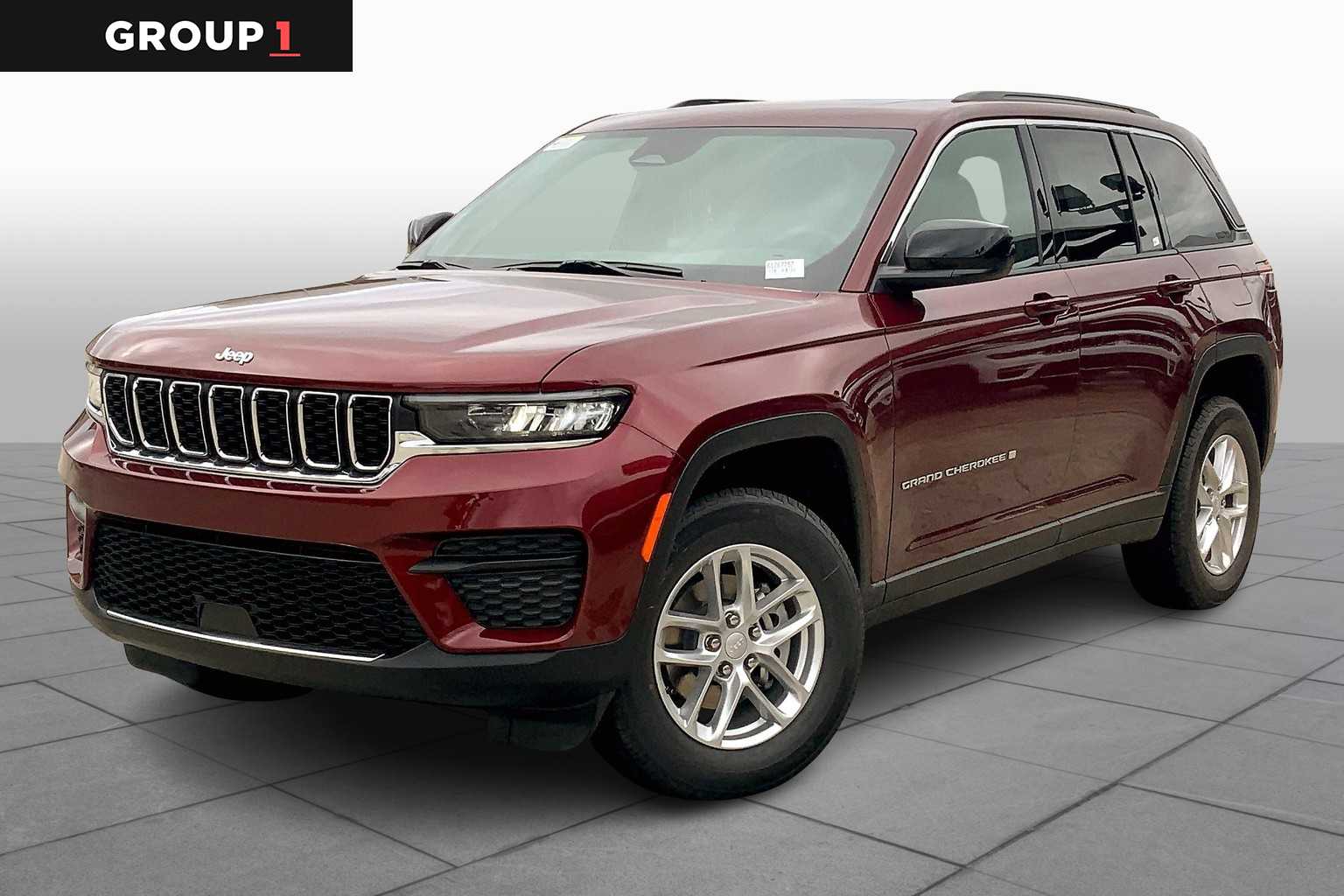 New 2025 Jeep Grand Cherokee Laredo Utility in Houston #SC337450 | Group 1 Automotive