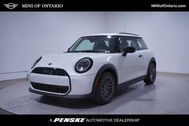 New 2025 MINI Cooper 2 Door Hardtop Signature Plus 2D Hatchback in ...