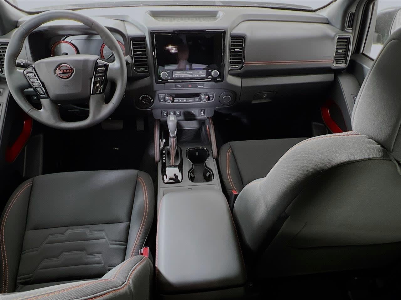 Doble Cab Frontier Interior